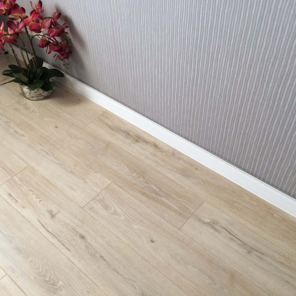 Ламинат EGGER Дуб Мелба Бежевый EPL189 33кл. с фаской купить в Минске и области